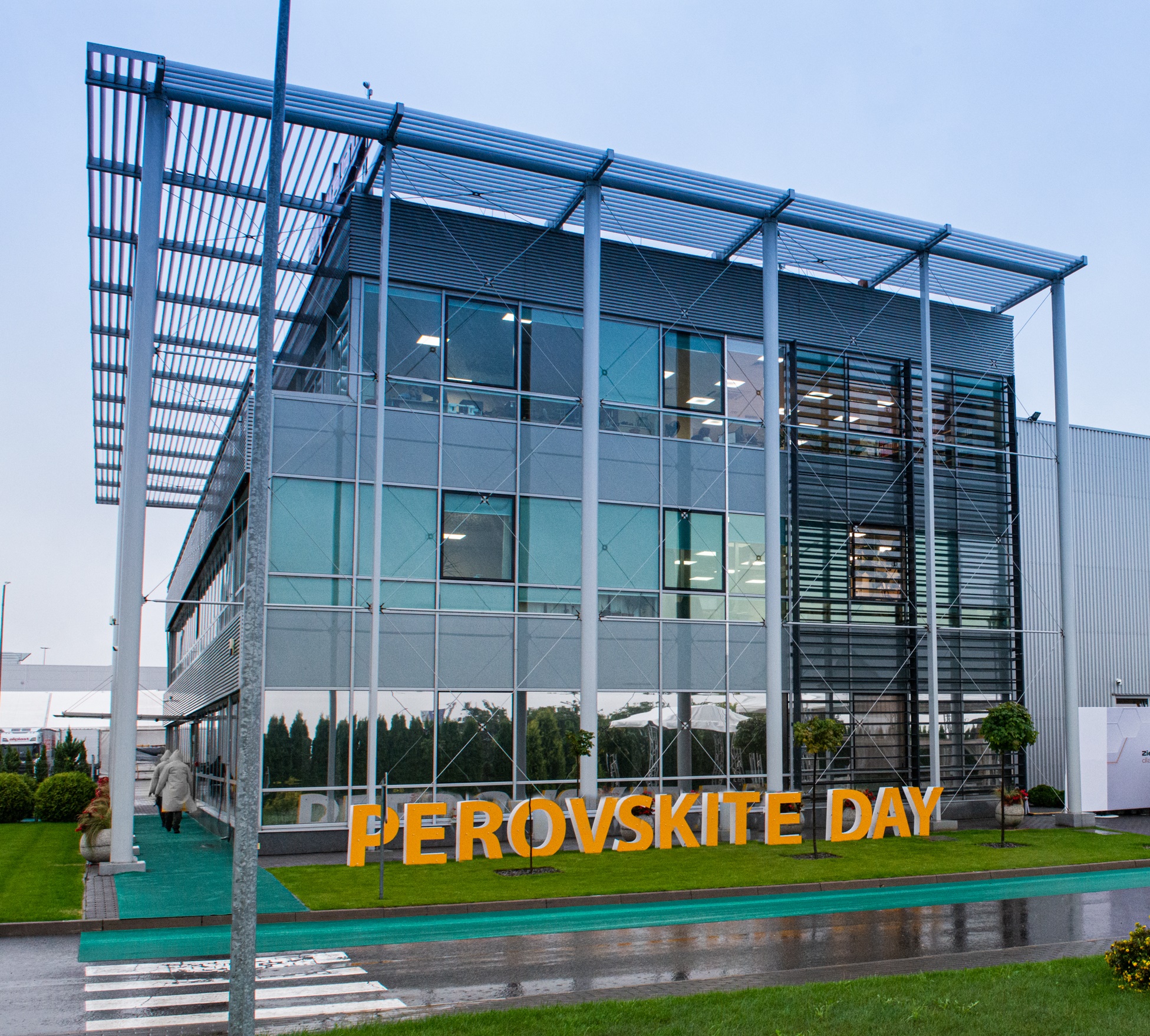 The World Premiere of Sun Breaker Installation With Perovskite Solar ...